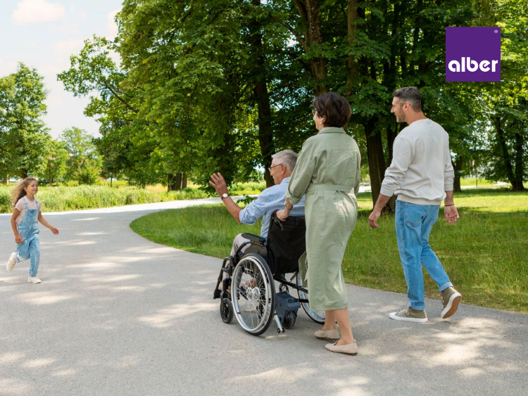 alber via GO - l'aide à la poussée puissante pour fauteuils roulants ...